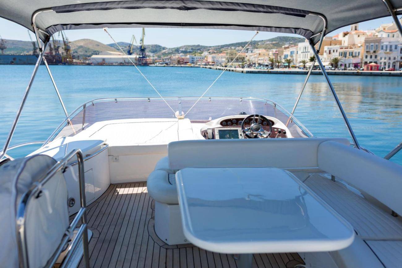 SUNSEEKER 52FT MOTOR YACHT | Seascape Experiences | Sailing Cruises ...
